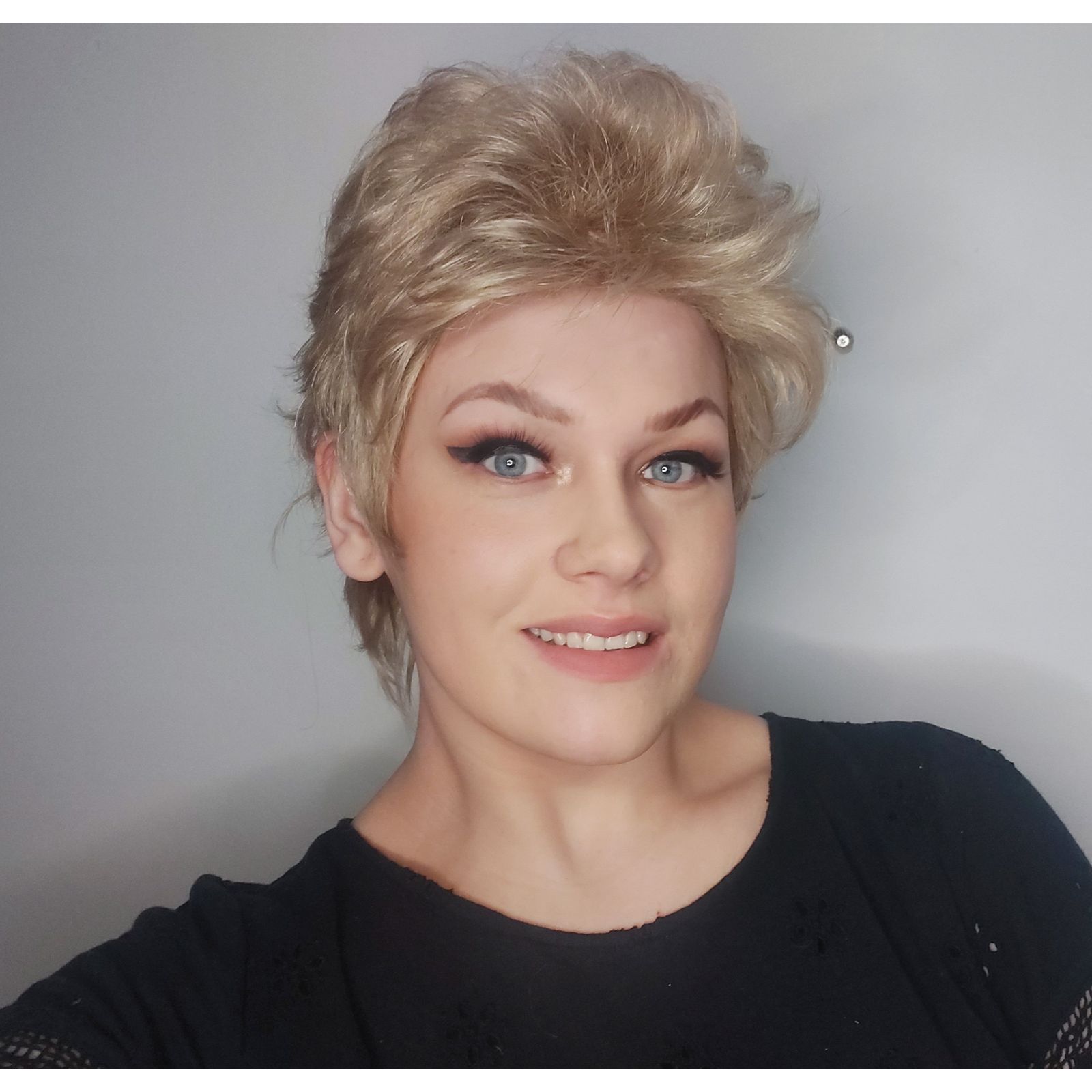 Christa Wig R16/22 by Estetica | On Sale Now at HairWeavon